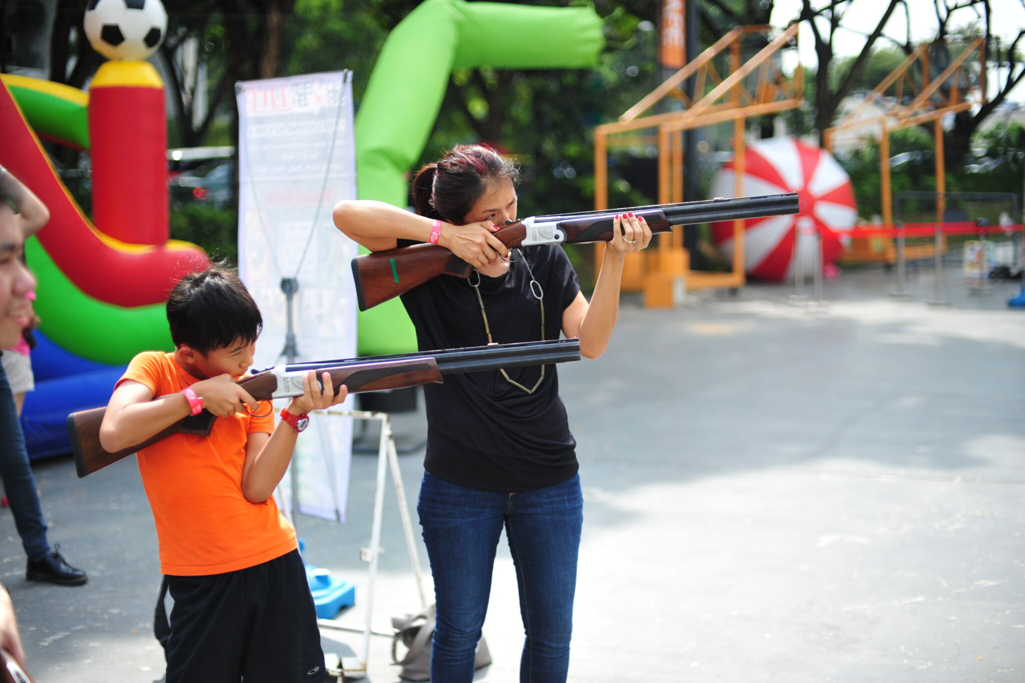 How to Play Laser Clay | Laser Clay Shooting Leisure Game